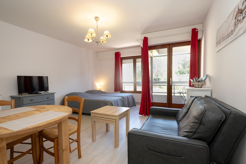 Appartement 'Studio Meublé' Avec Vue Sur Les Montagnes, Balcon Et Wi-fi - Aix-les-Bains