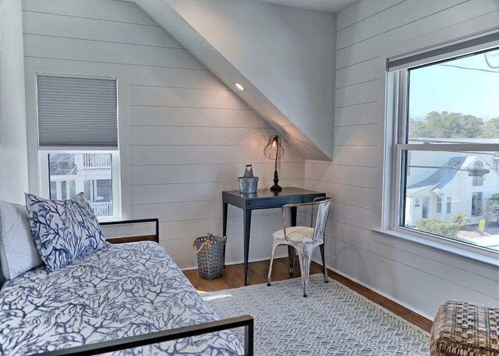 A charming North Rehoboth cottage that has been extensively remodeled ...