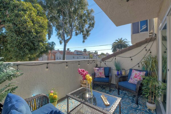 Silver Surf Getaway - Oceanside Harbor Beach, CA