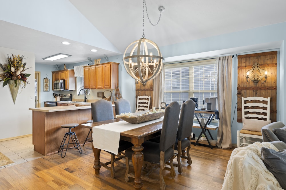 Par 7 Penthouse At Stonebridge Resort - Table Rock Lake