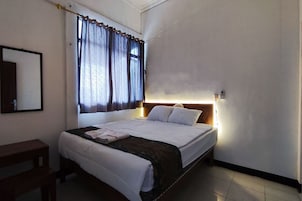 Quarto casal luxo | Wi-Fi de cortesia, roupa de cama