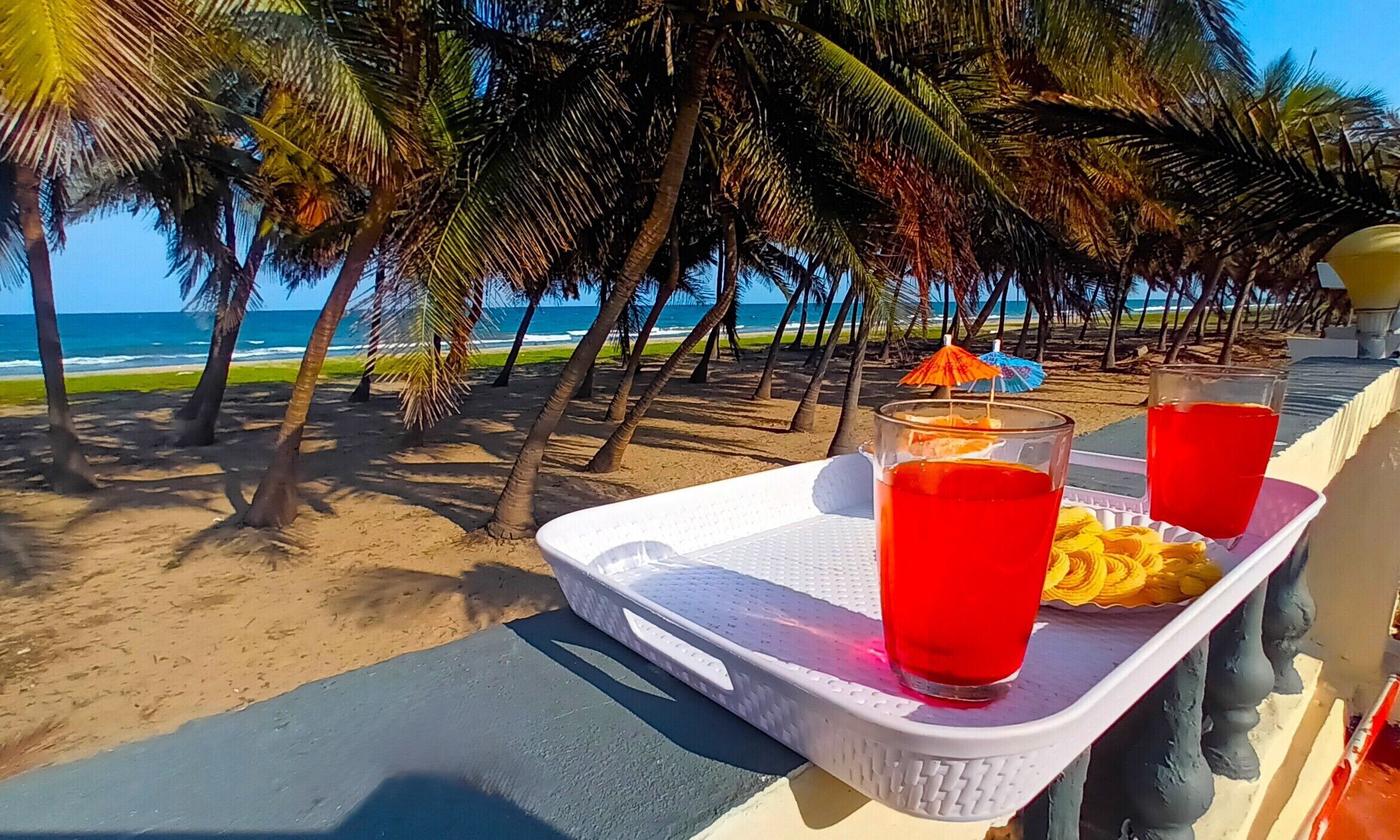 Na praia, praia de areia branca 