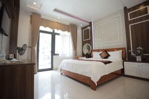 Quarto casal, vista para a montanha | Escrivaninha, quartos à prova de som, Wi-Fi de cortesia, roupa de cama