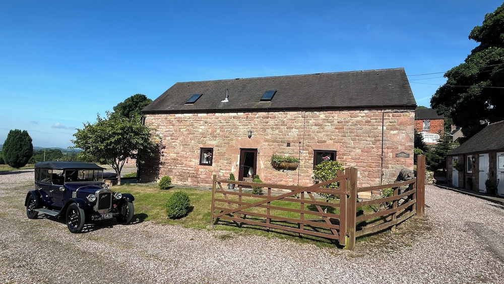 2 Bed Barn Alton Towers Chatsworth Polars Peaks - Derbyshire