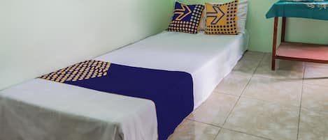 Quarto casal | Wi-Fi de cortesia, roupa de cama