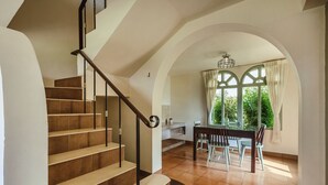 Villa, 2 quartos, varanda | Sala de estar