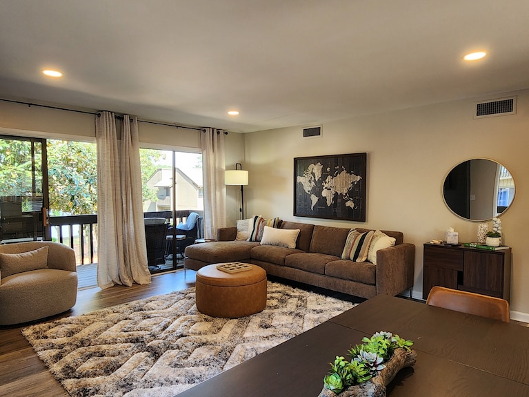 Newly Renovated, Enjoy The Beautiful Fall Weather In The South!! - Timber Lake, Seven Lakes