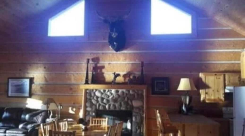 Cabin 3 . - Thermopolis, WY