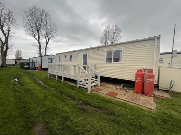 Super Pet Friendly 2 Bedroom Caravan Heacham Beach - Norfolk