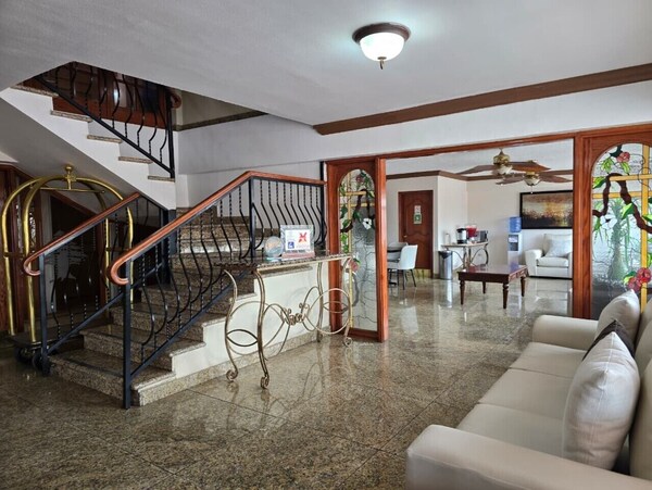 Los Cedros Hotel Inn Ciudad Juárez - Ciudad Juárez
