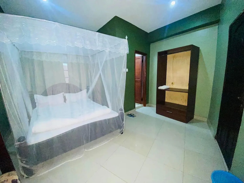 Budget Single Room - Kampala