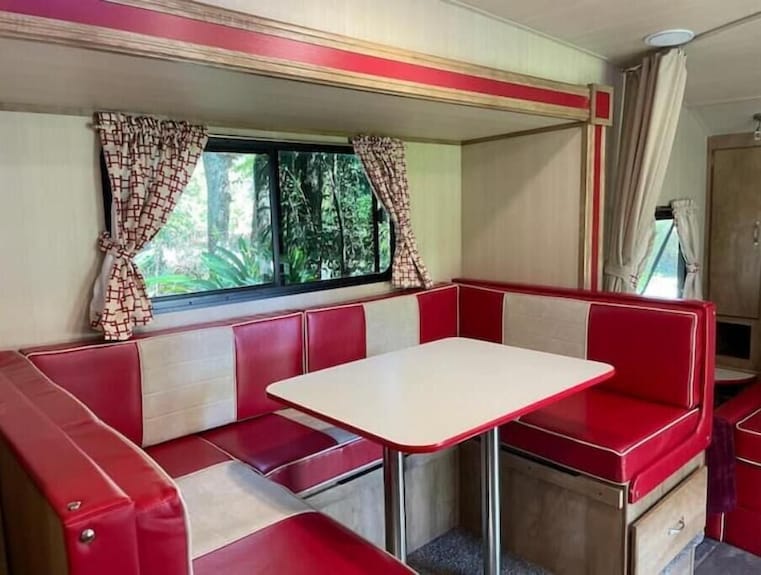 Retro Style Camper. Close To I-75, Wec, Shopping - Ocala, FL