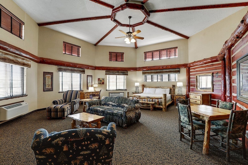 Living Room W/ Fireplace! Suite Mini Premier, Stoney Creek Columbia - 哥倫比亞