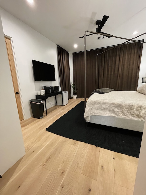 Luxurious King Suite In Gilbert. Kids Are Welcome! - Mesa, AZ