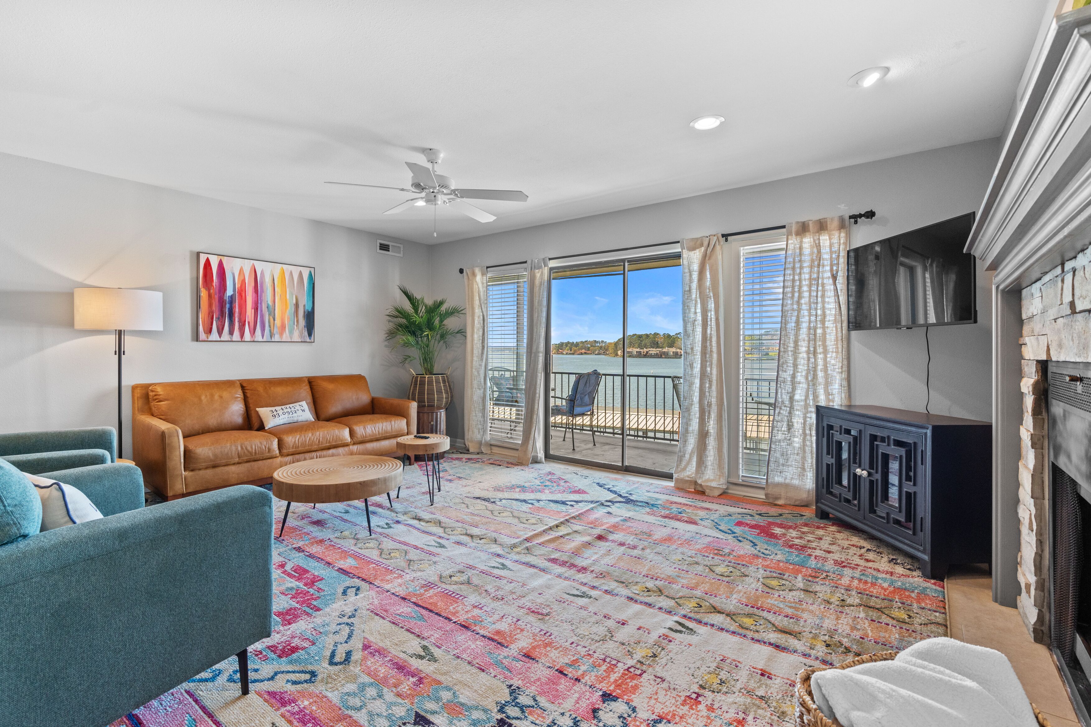 Lakefront On Hamilton! King Size Beds, Pool, Boat Slip & Gorgeous Sunsets! - Lake Hamilton, AR