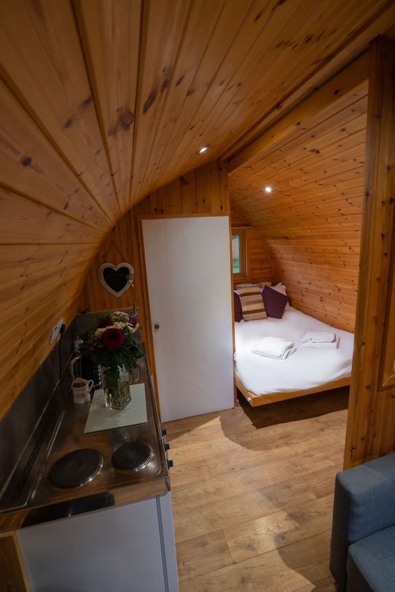 Somerset Glamping Pod With Access To Adventure Activities. - Burnham-on-Sea