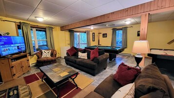 Chalé (3 Bedrooms) | Interior