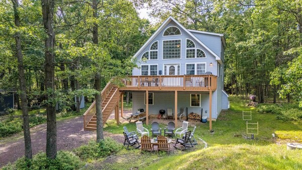 The Nest At Brier Crest By Avantstay Game Room, Expansive Deck & Fire Pit - Pocono Raceway