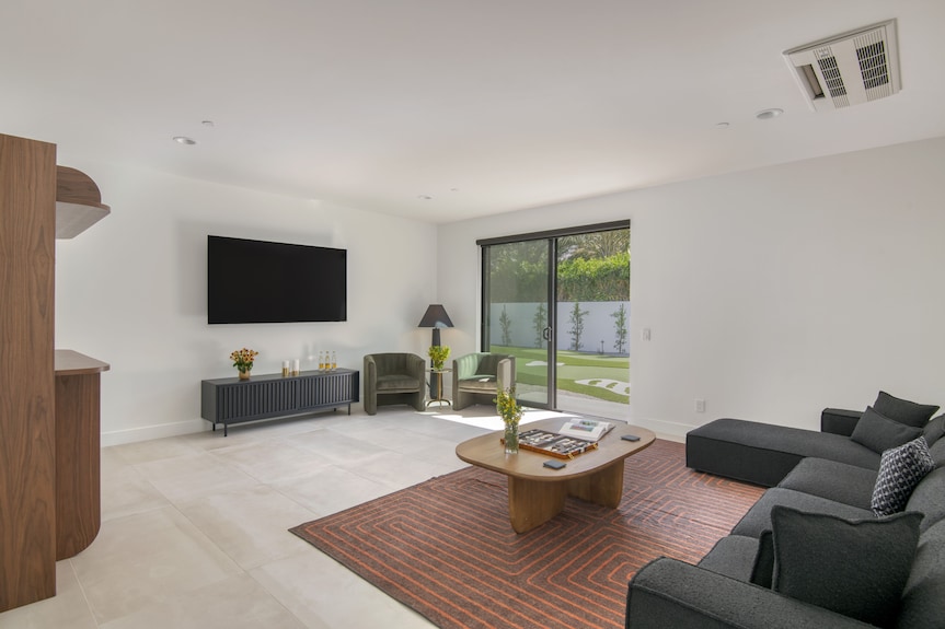 Polo Villa Aura | 2 Homes | Pickleball, Putting Green | Sleeps 32 - La Quinta, CA