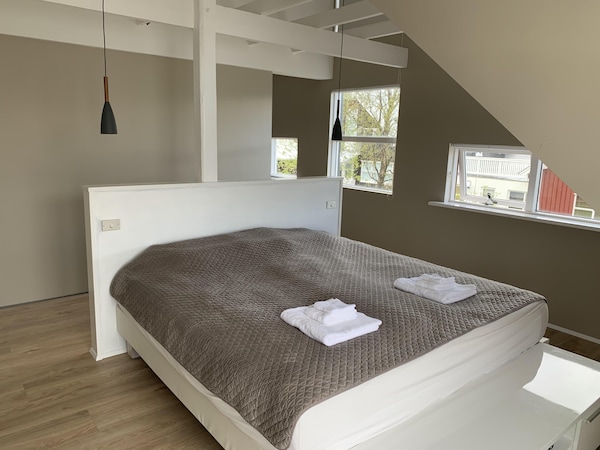 Great 8 Person House, Reykjavik, Free Use Of Car! - Reykjavík