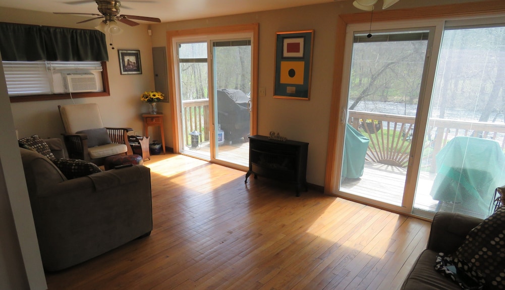 Shenandoah River Cabin - 愛丁堡