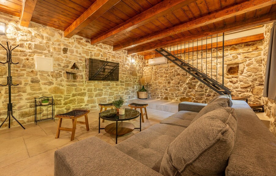 Stunning Home In Pristeg - Benkovac