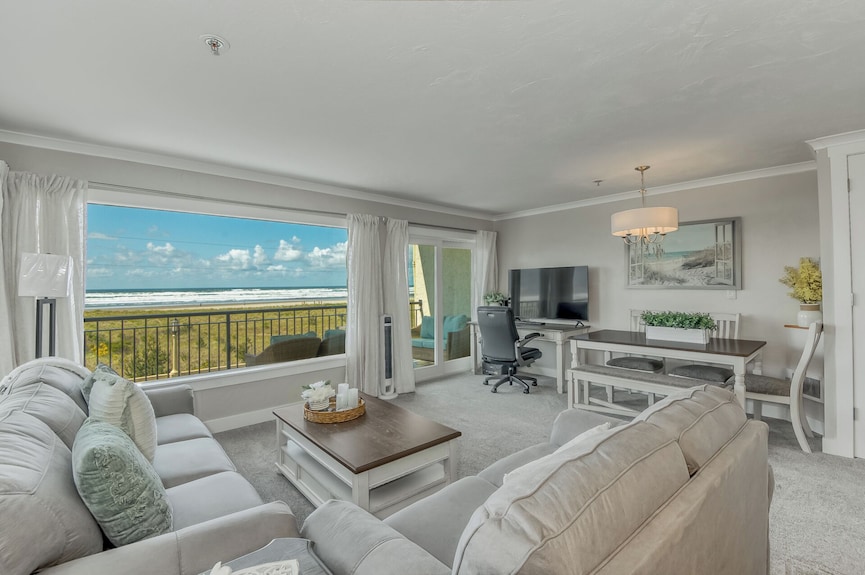 Oceanfront 2rd Floor Balcony 2 Blocks To Turnaround-work Remotely - Seaside, OR