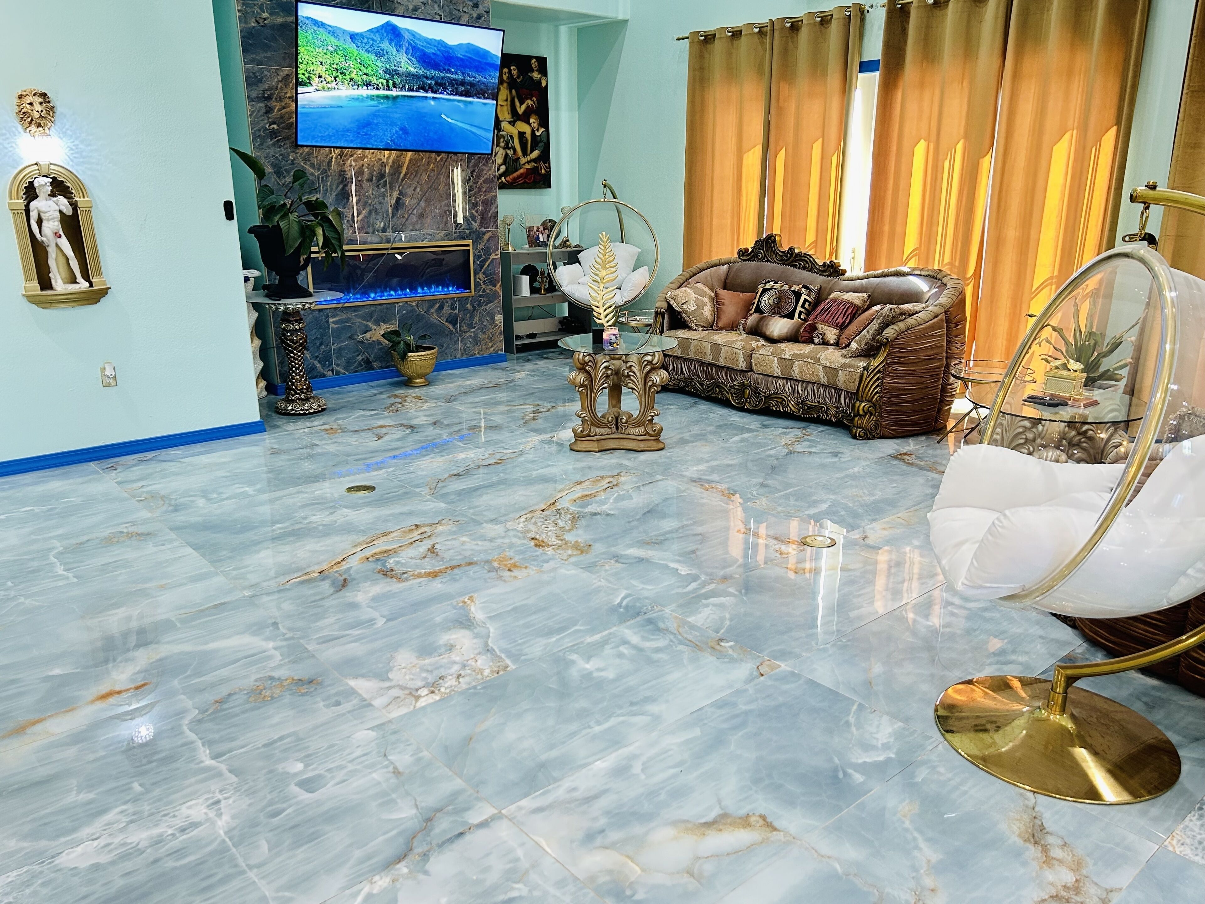 Luxury/palace \N - Pearland, TX