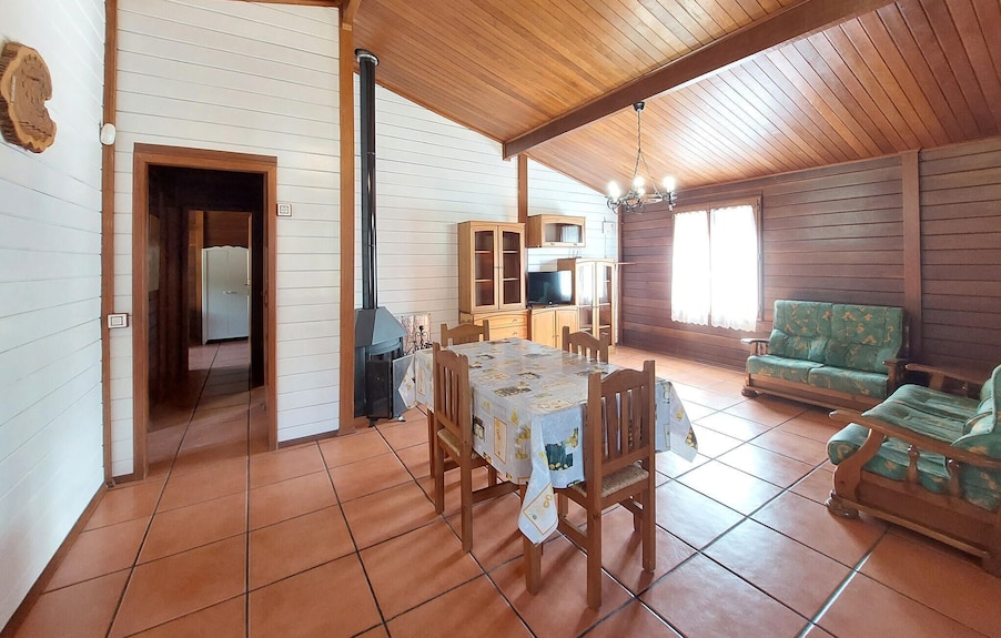 Bonita Vivienda En Turís Con Wifi - Monserrat