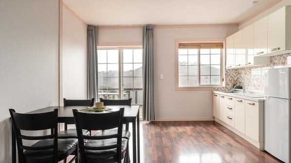 Quarto básico, 1 quarto (Clover) | 1 quarto, Wi-Fi de cortesia