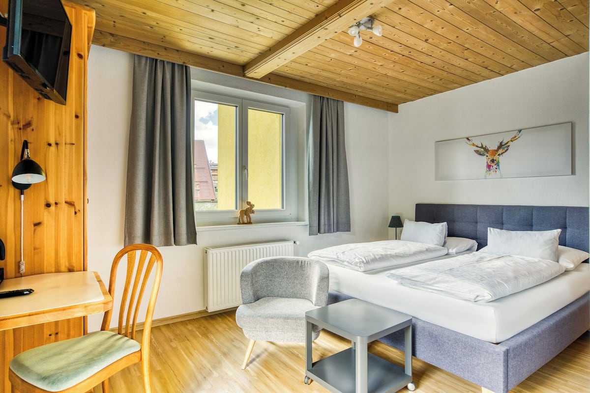 Quarto Standard, varanda | Wi-fi grátis, roupa de cama fornecida