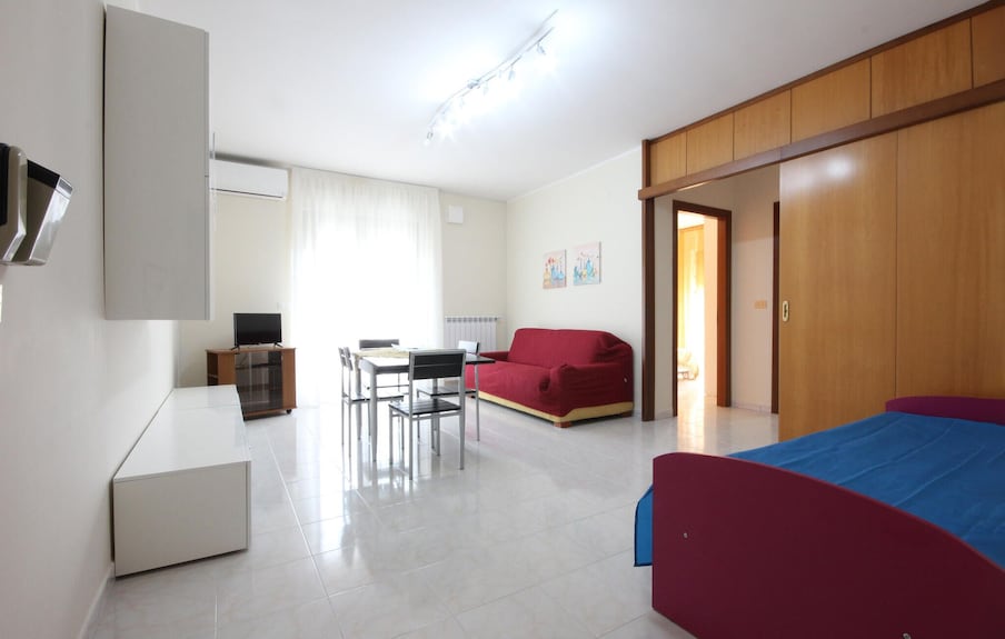 Lovely Apartment In Parco Dei Tigli - Paestum, SA