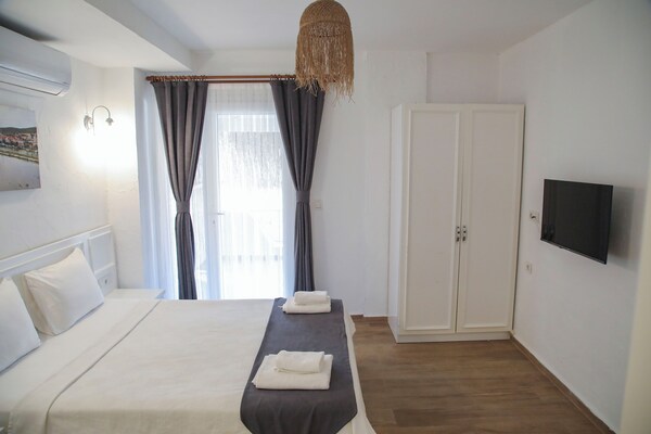 Londia Alaçatı - Alaçatı