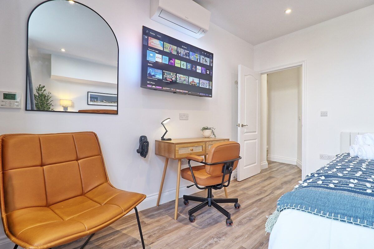 Coastal Nest - Premium Flat,3 Minutes To The Beach - Walton-on-the-Naze