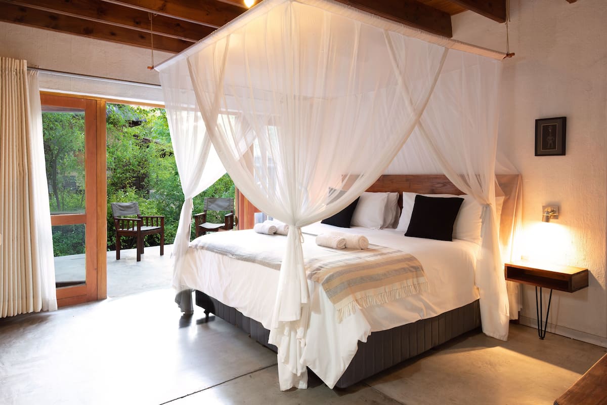 Vila superluxo | 2 quartos, cofres nos quartos, individualmente mobiliados, escrivaninha