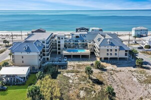 Condo, várias camas (Club at Mexico Beach 1D) | Fachada