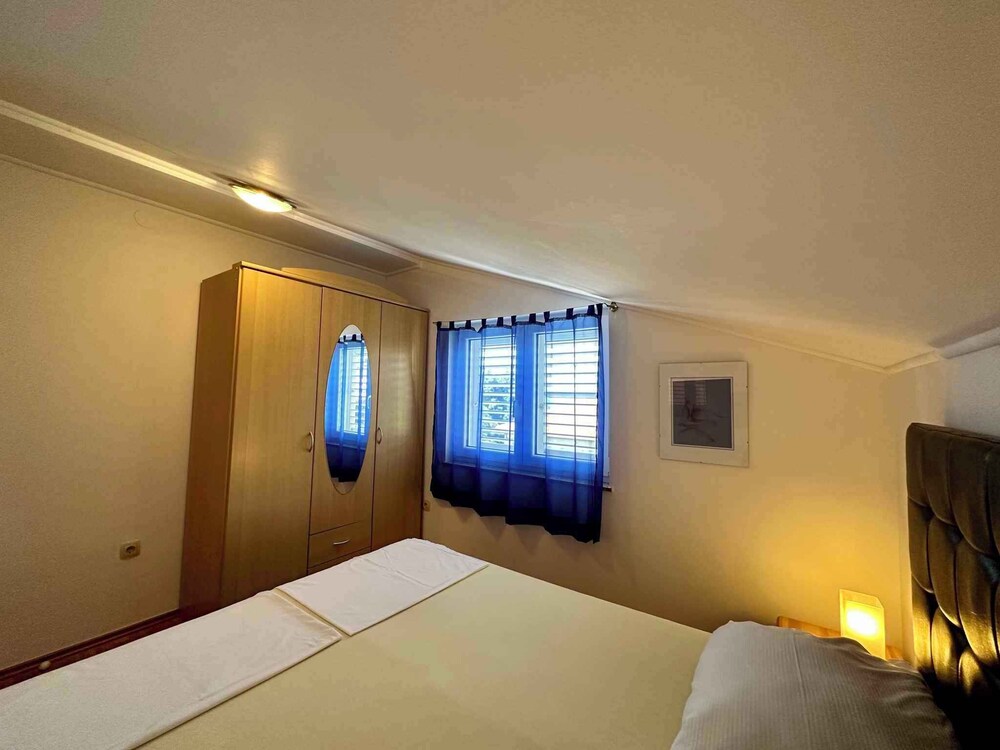 Holiday Apartment Mit Klimaanlage - Novi Vinodolski