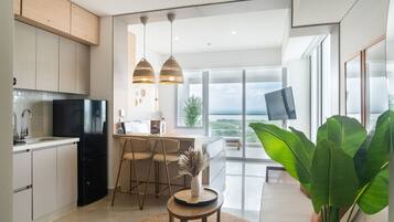 Apartamento (1630) | Cozinha privada | Geladeira, micro-ondas, liquidificador