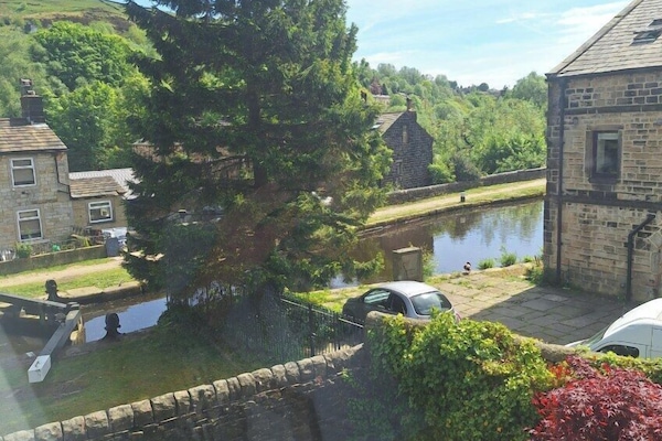 Quarto Clássico com Cama de Casal, vista para a montanha | Roupa de alta qualidade, ferro/tábua de engomar, Wi-fi grátis