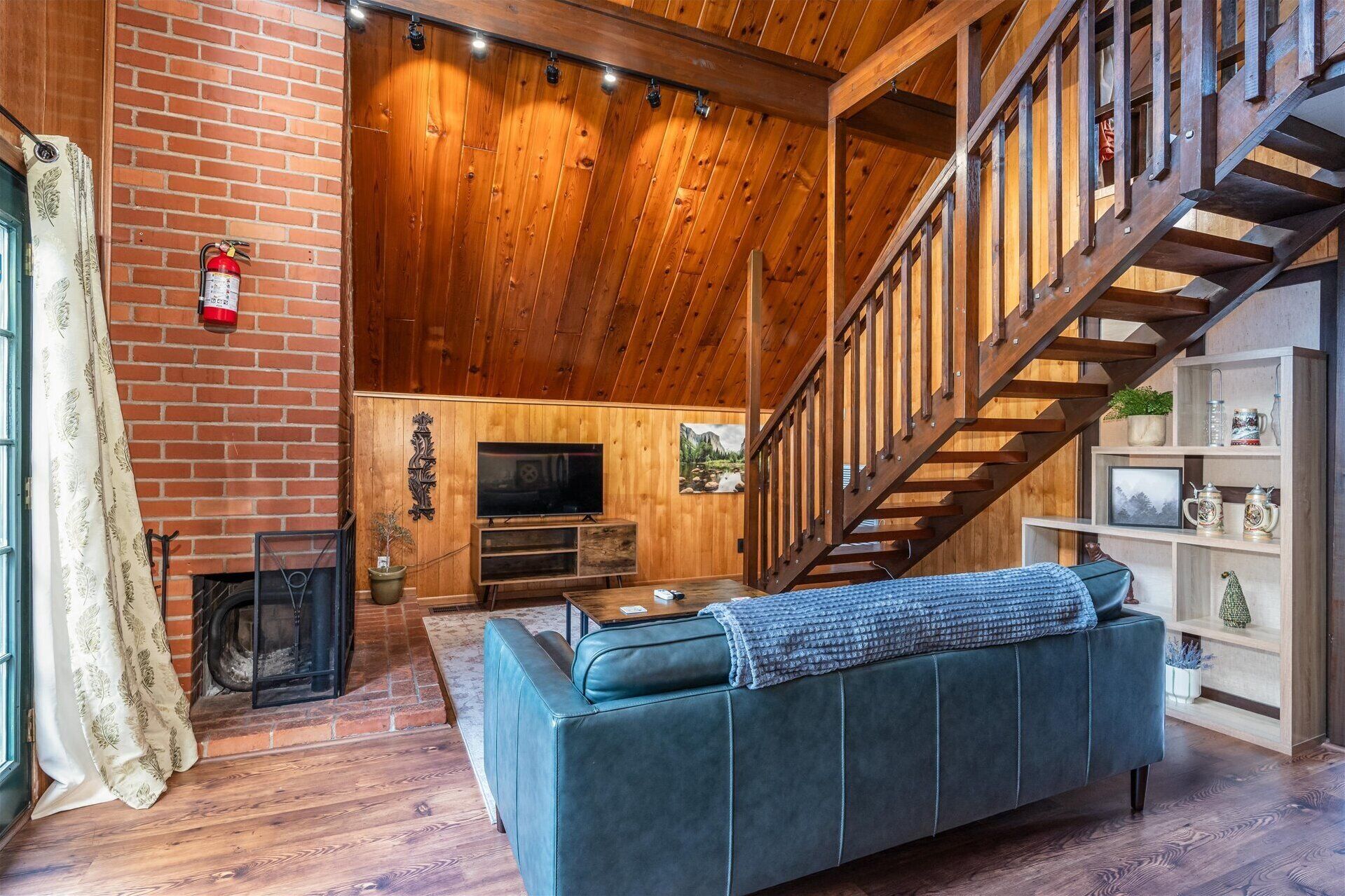 Bass Lake Chalet- A Frame With Hot Tub/firepit - Bass Lake, CA