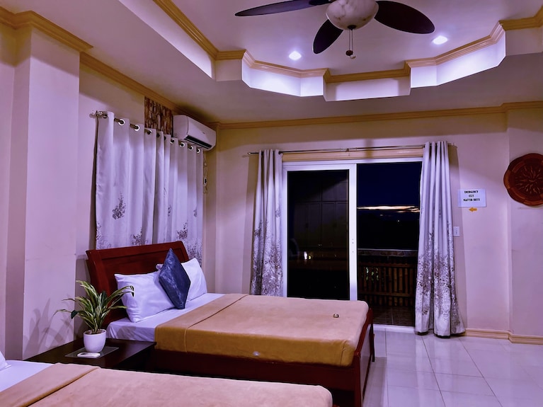 Beachfront, Beach House - Luzon