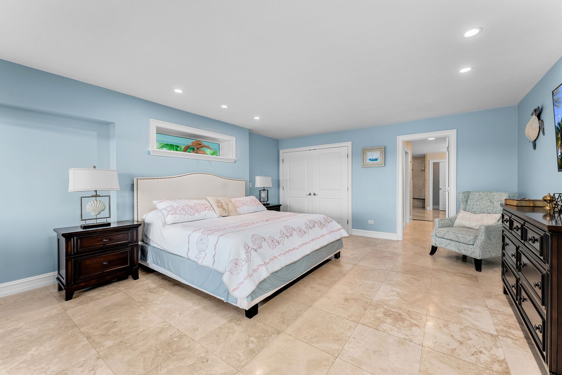 Spectacular 4 Bedroom 4 1/2 Bath Villa On Tavernier Creek In Florida Keys. - Islamorada, FL