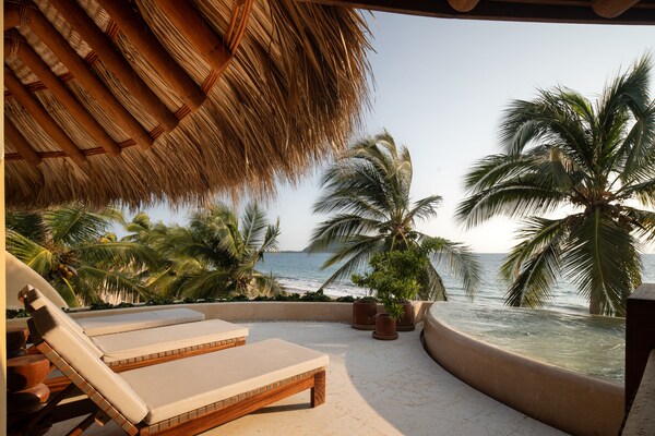 Mar De Coco Beach Front Villas - Playa Blanca, Mexico