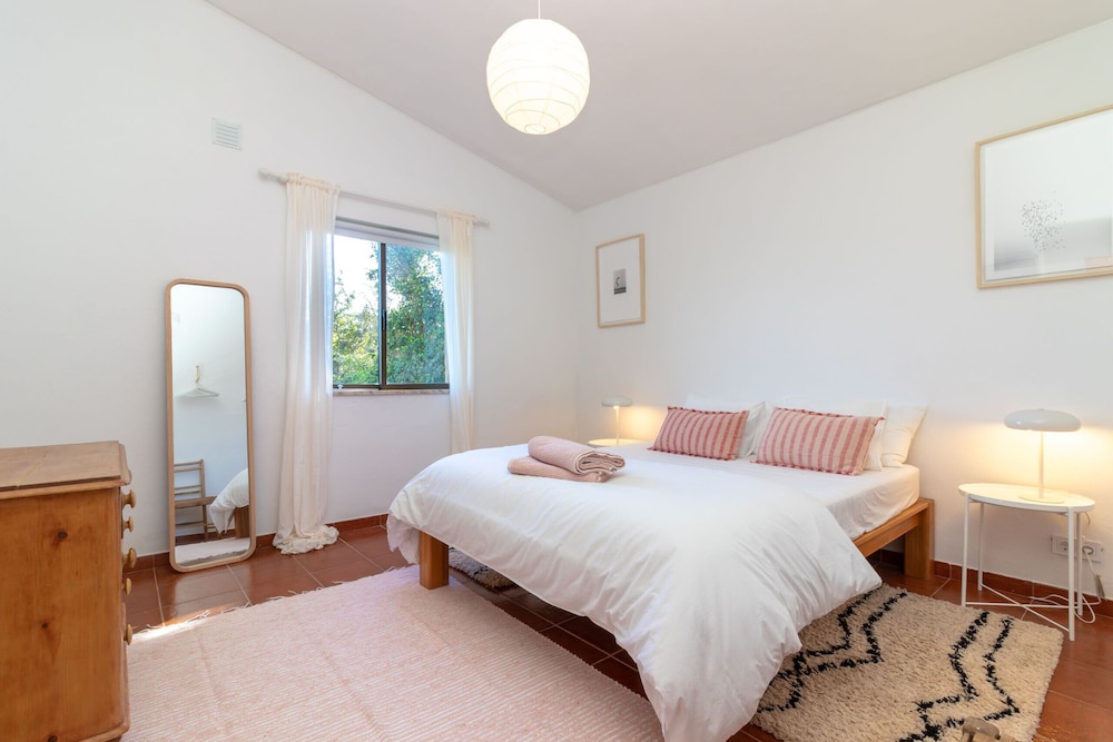 The Cottage - 2 Bed Villa 10 Minutes Walk To Town - Lagoa