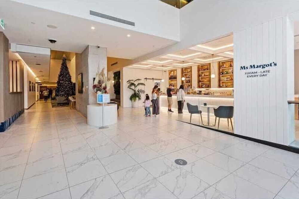 Luxurious Ocean Views In The City Centre! - Surfers Paradise