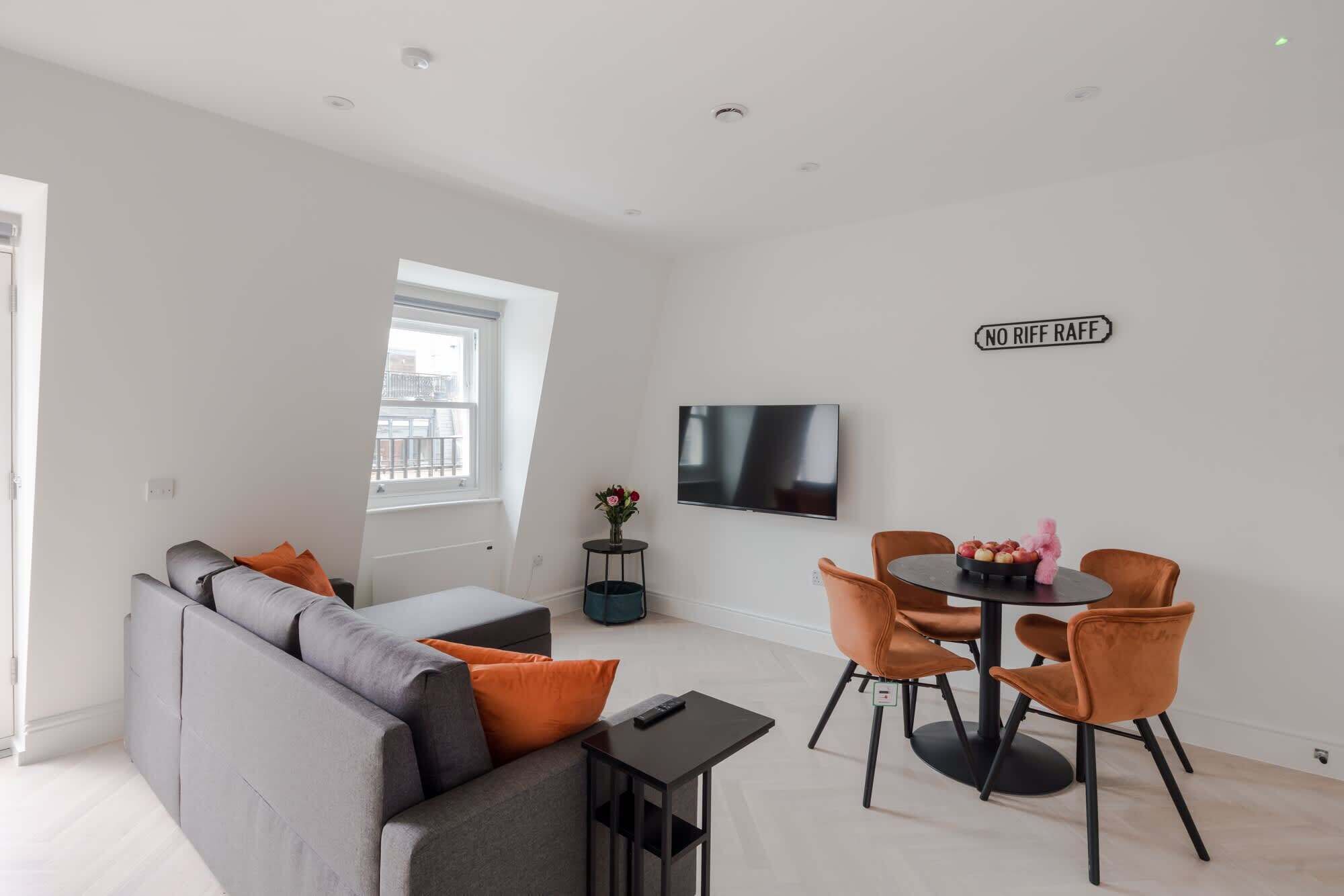 Radiant 1-bed With Balcony By Oxford Circus - Marylebone