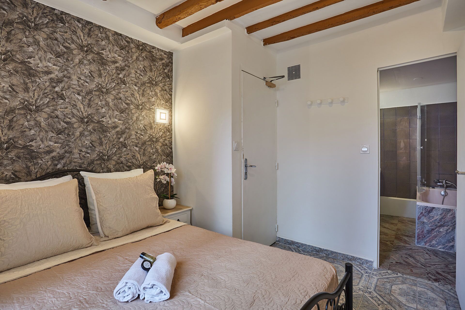 Quarto Duplo, banheira (Numéro 3) | Wi-fi grátis, roupa de cama fornecida 