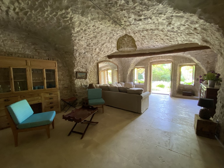 Michèle's House Located In The Heart Of The Village Of Goult - Ménerbes