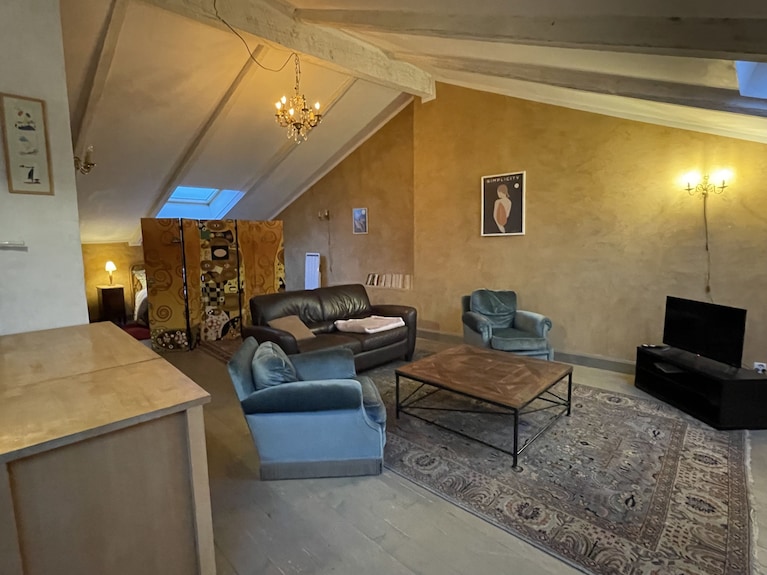 Loft Dans Un Grand Mas Avec Piscine - Orange