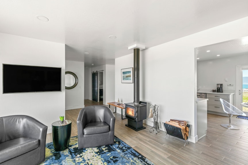 Point Arena Lighthouse - Head Keeper's House - California